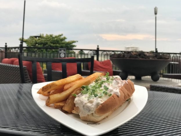Review: Cedar Point Bay Harbor Maine Lobster Roll - FUN Food Blog