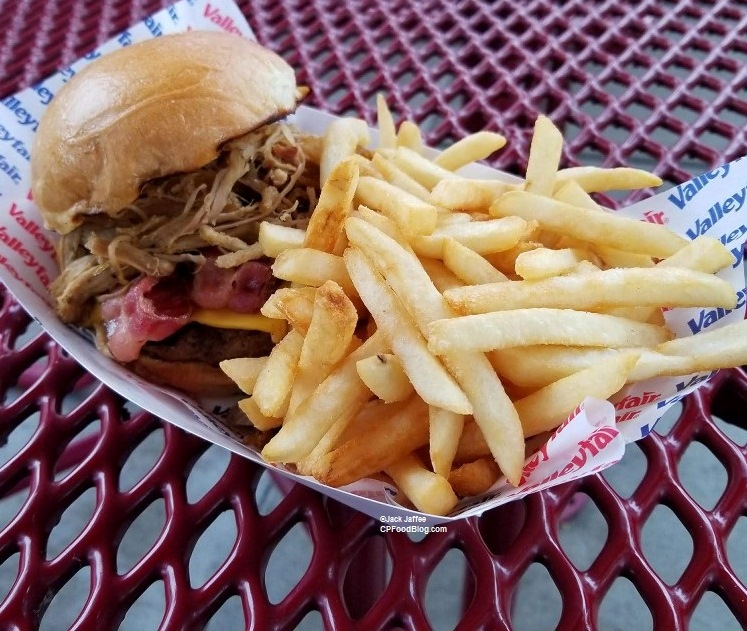 Review: Valleyfair Northwoods Grill Paul Bunyan Burger - FUN Food Blog