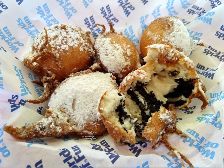 Review: Worlds of Fun Fried Oreos - FUN Food Blog