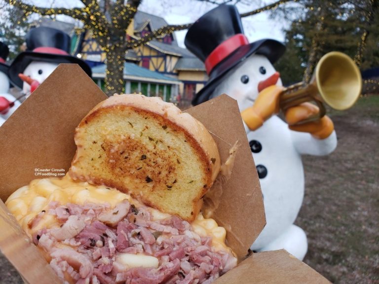 2022 Canada's Wonderland Winterfest Food Guide - FUN Food Blog